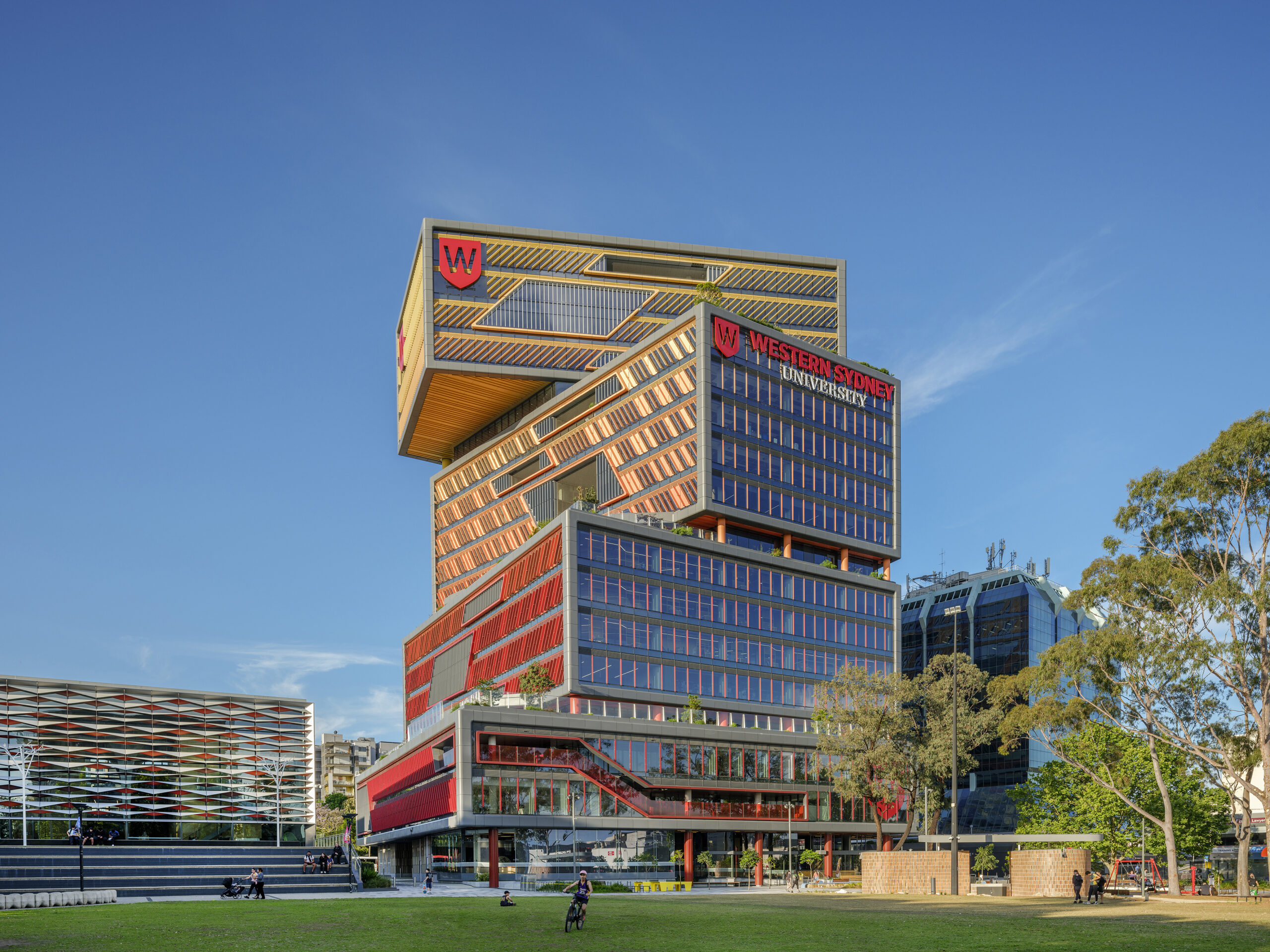 Western Sydney University warns of scam emails revoking degrees – CyberEnsō